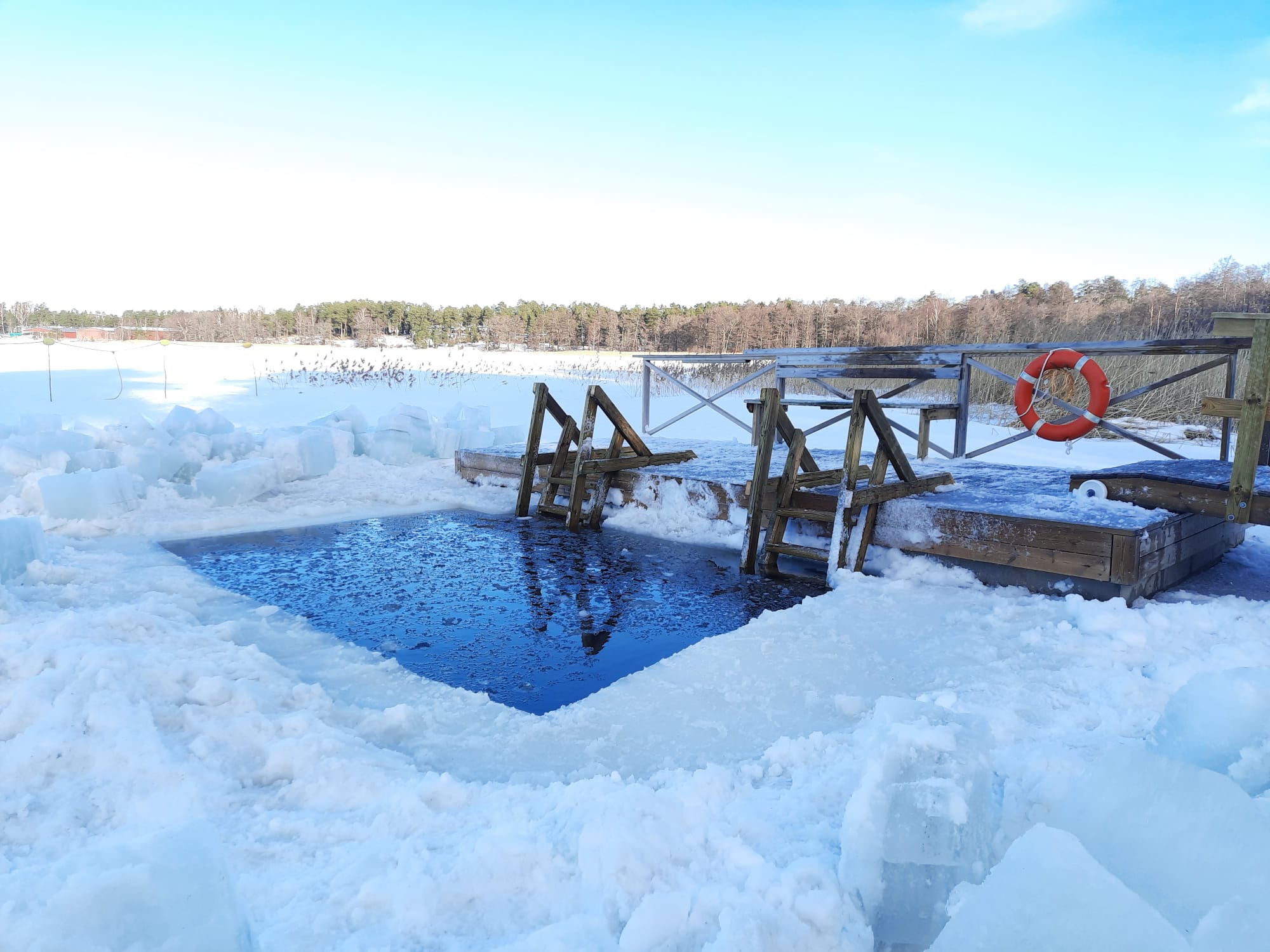 Ice swimming | Uudenkaupungin kaupunki
